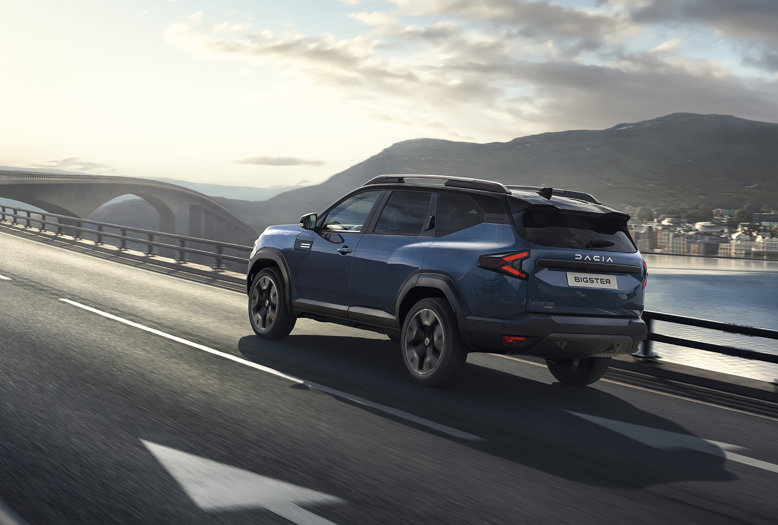 Dacia Bigster: caratteristiche, motori e prezzi del SUV